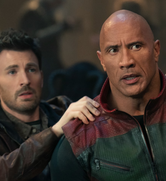 Our Little Secret, Red One Antara Filem Krismas Mesti Tonton