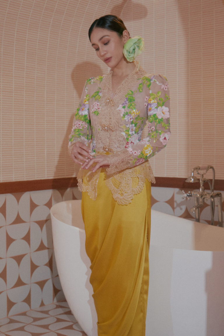 Raya 2025: Senarai Koleksi Baju Raya Untuk Wanita - ELLE Malaysia