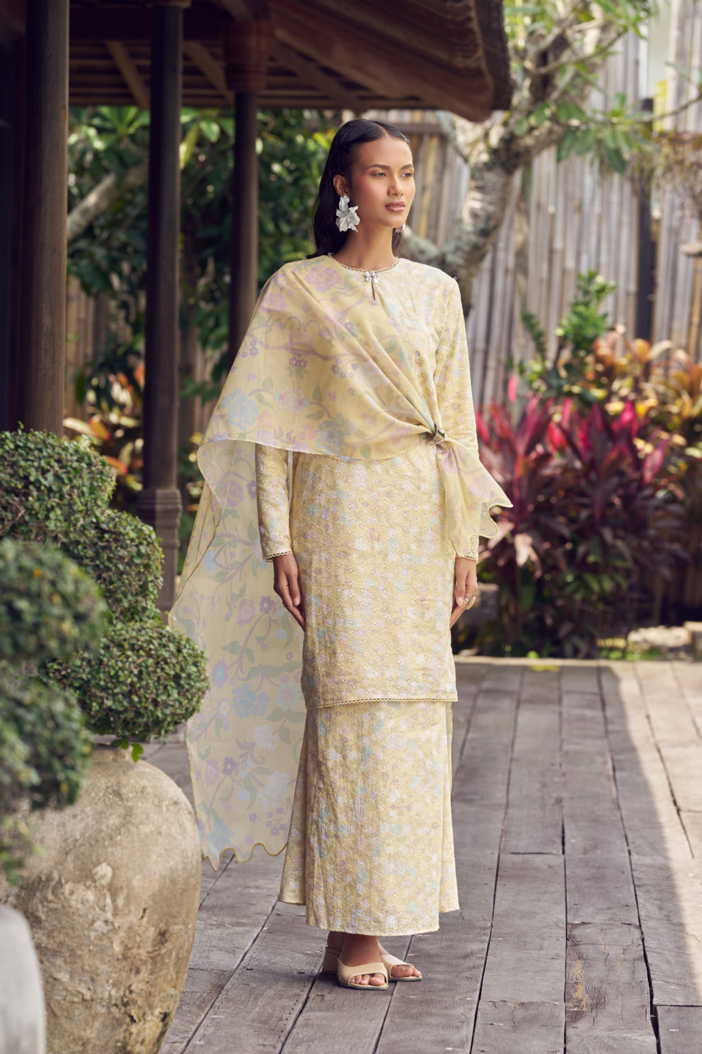 Raya 2025: Senarai Koleksi Baju Raya Untuk Wanita - ELLE Malaysia