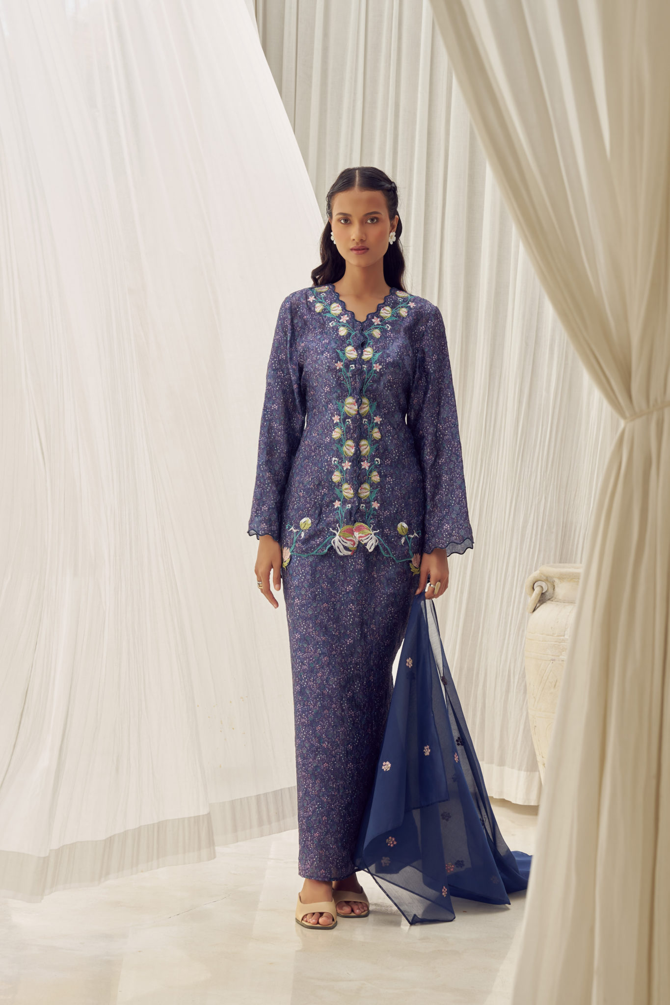 Raya 2025: Senarai Koleksi Baju Raya Untuk Wanita - ELLE Malaysia